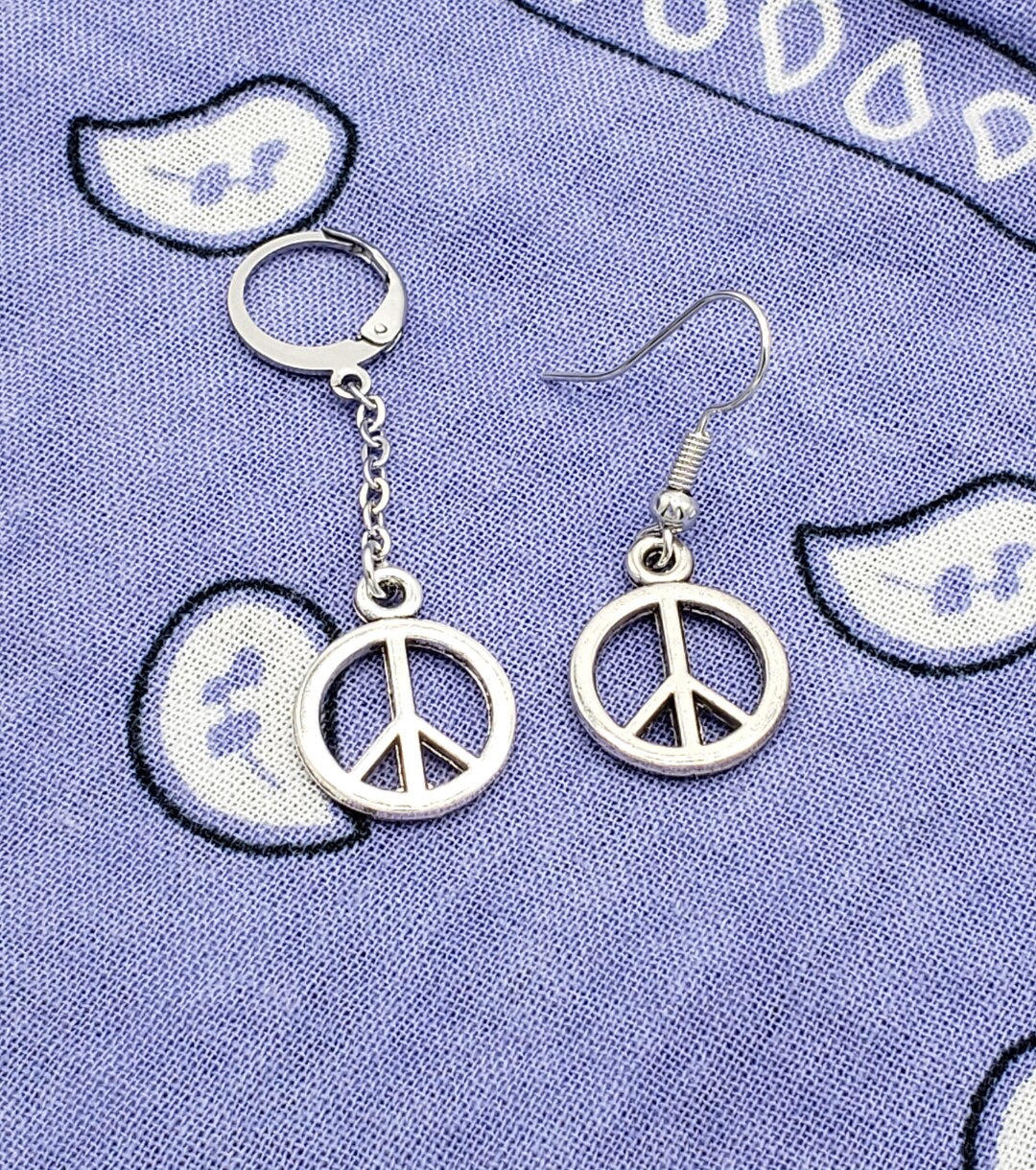Antique Silver-plated Peace Sign Earrings Small Peace Signs in Two ...