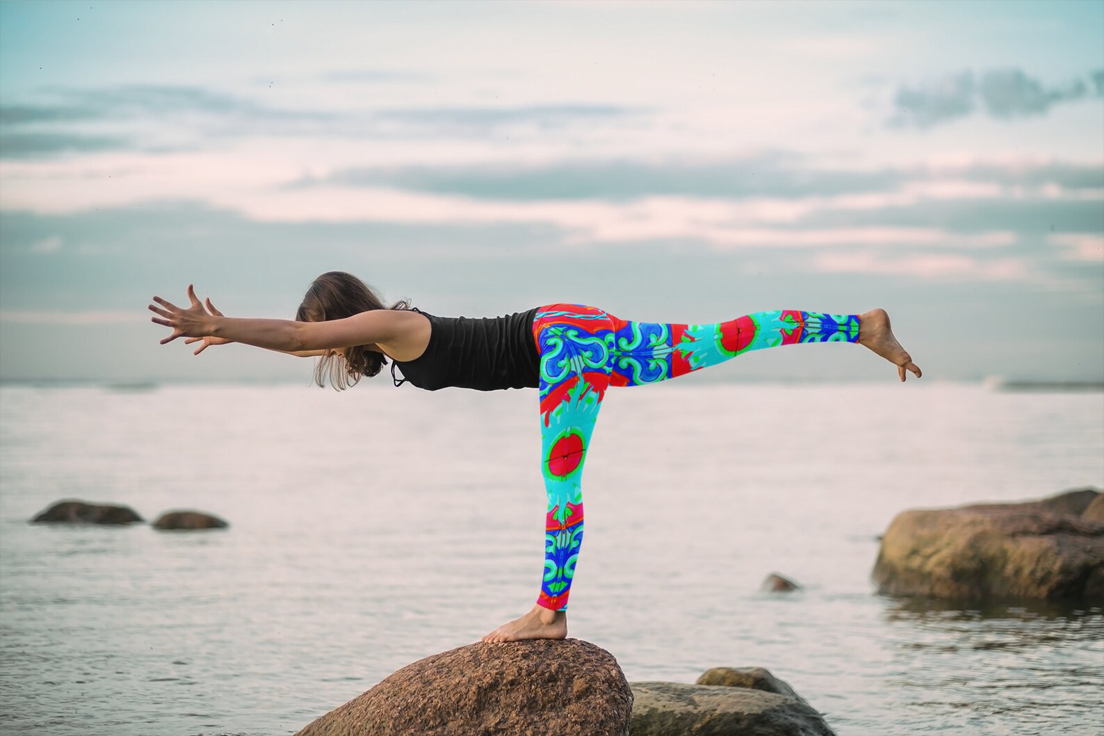 Red Blue Turquoise Spanish Tile Print Leggings High Waisted Yoga ...