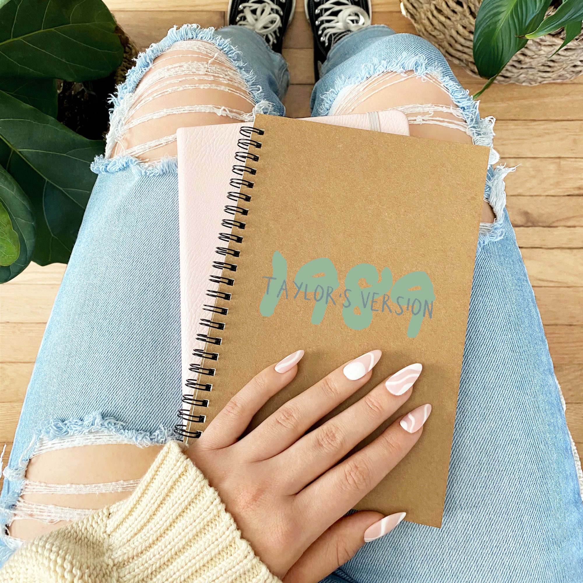 1989 TV V6 Green & Faded Blue Font Aquamarine Edition - Etsy