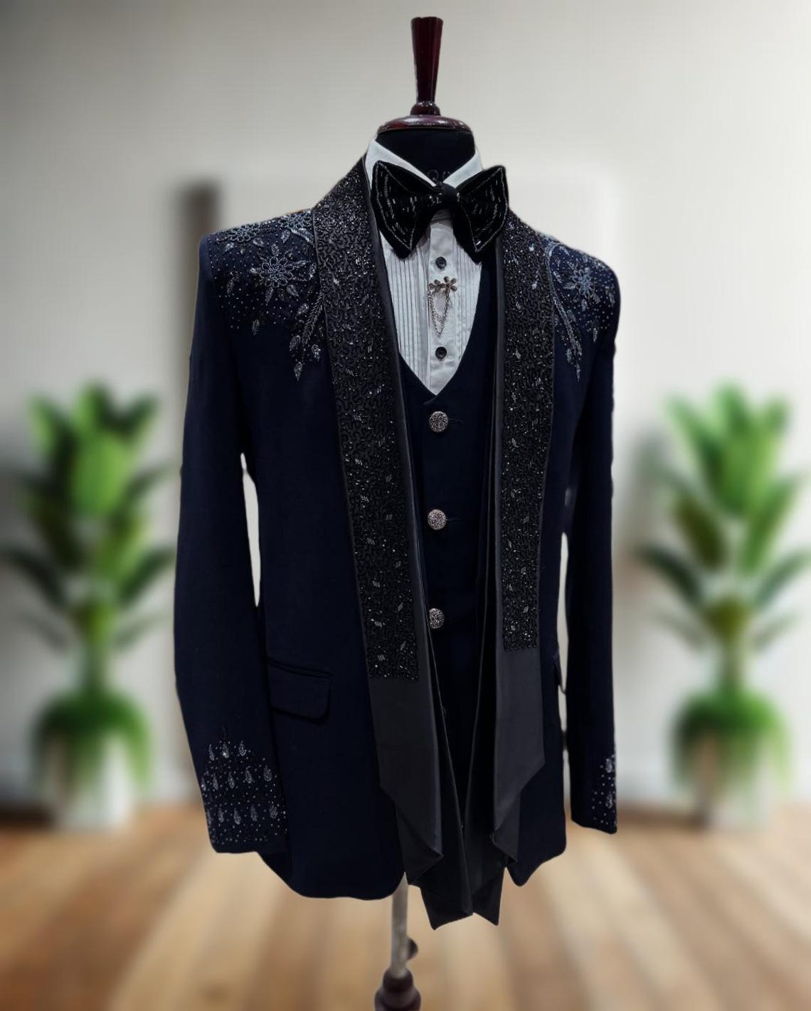 Handcrafted Luxury Wedding Tuxedo: 5-piece Designer Suit by ...