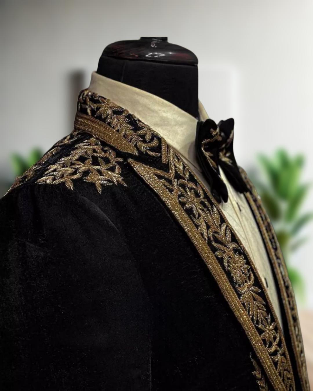 Handcrafted Mens Luxury Tuxedo Suit – Exclusive 4-piece Designer ...