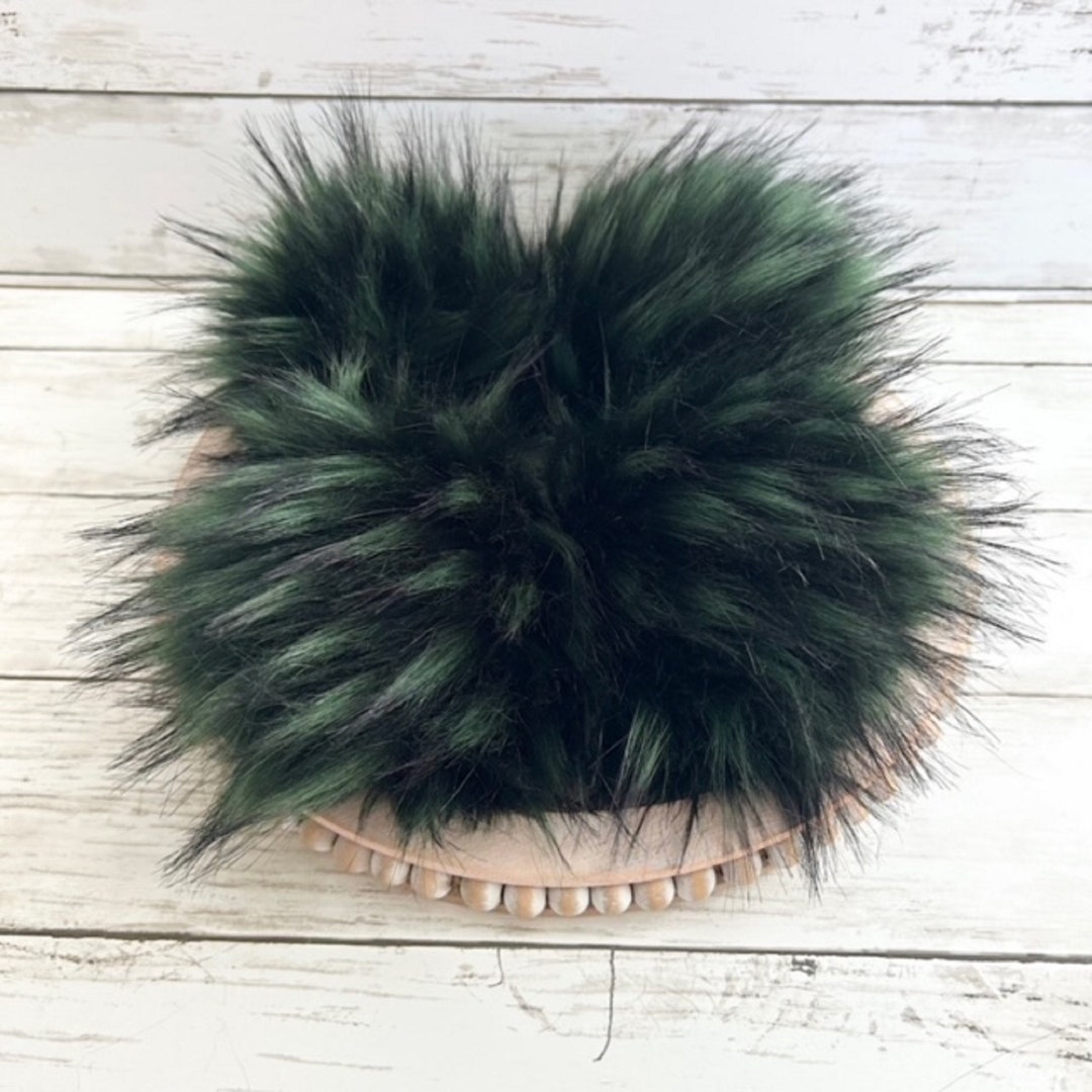 Emerald Green Pom, Faux Fur Pom Poms, Faux Fur, Beanie Toppers, Fake ...