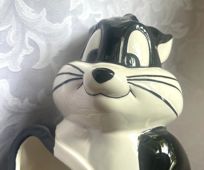 Pepe Le Pew & Penelope Cookie Jar Looney Tunes - Etsy