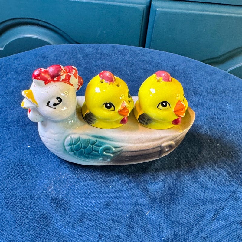 Vintage Chick Shakers - Etsy
