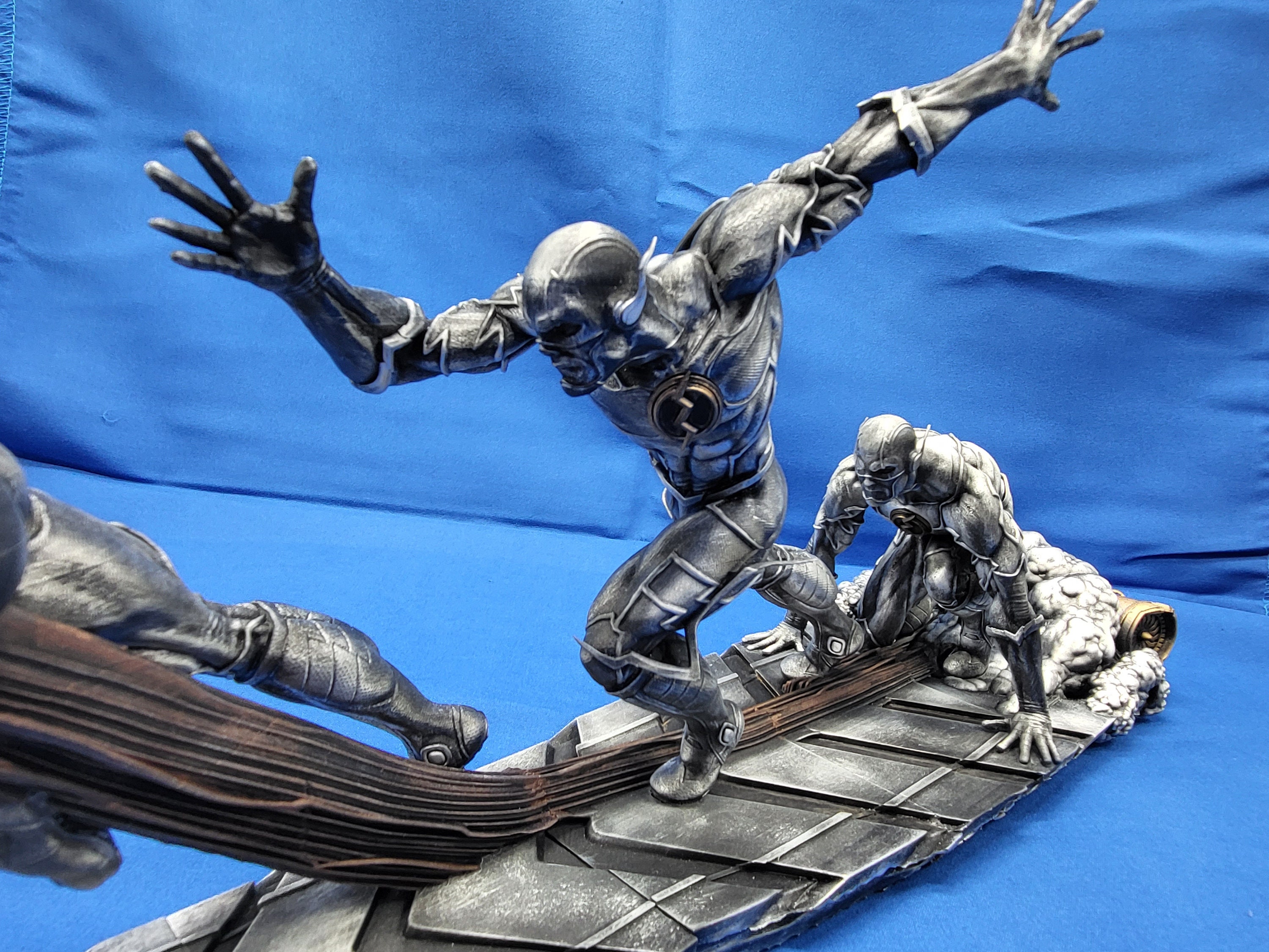 Flash Statue, Diorama - Etsy