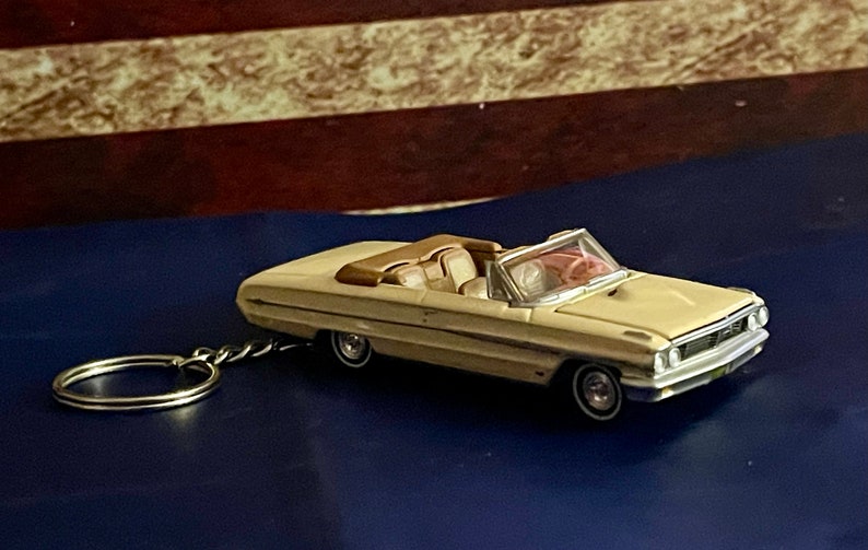 1964 Ford Galaxie 500 Yellow Convertible Keychain - Etsy