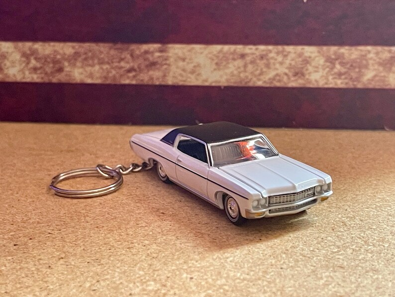1970 Chevrolet Impala White Coupe Keychain - Etsy
