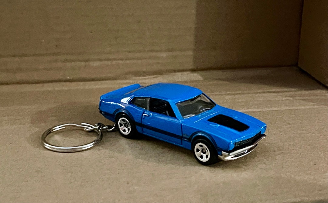 Ford Maverick Coupe Grabber Blue Keychain - Etsy
