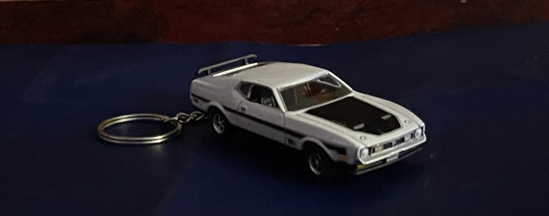 1971 1972 Ford Mustang Mach 1 White Keychain - Etsy