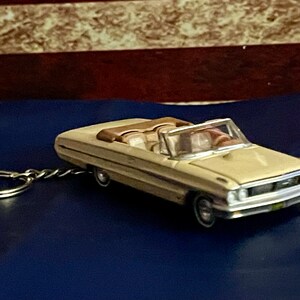 1964 Ford Galaxie 500 Yellow Convertible Keychain - Etsy
