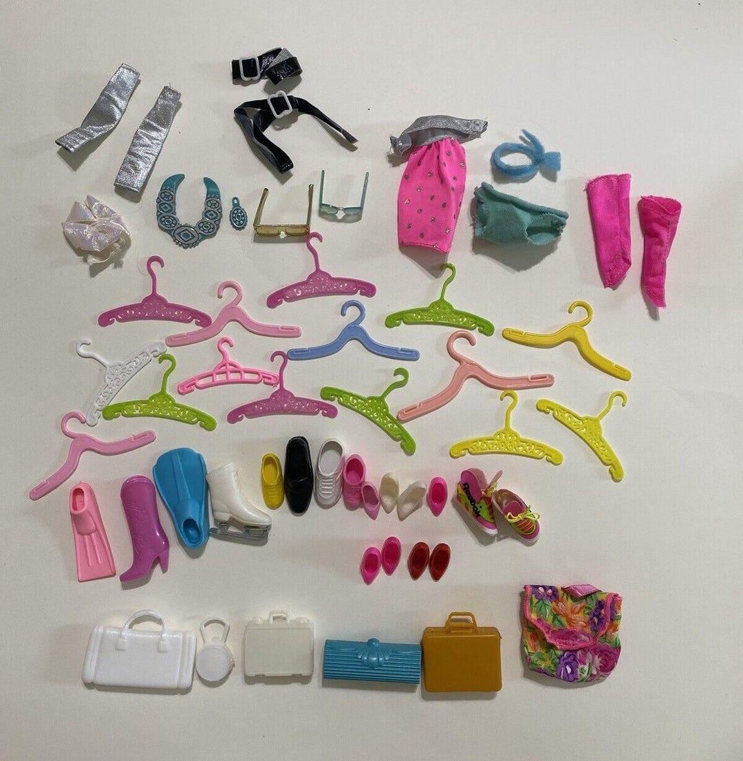 LOT of 53 Vintage 90s Barbie Doll Accessories Purses Shoes Hangers ...