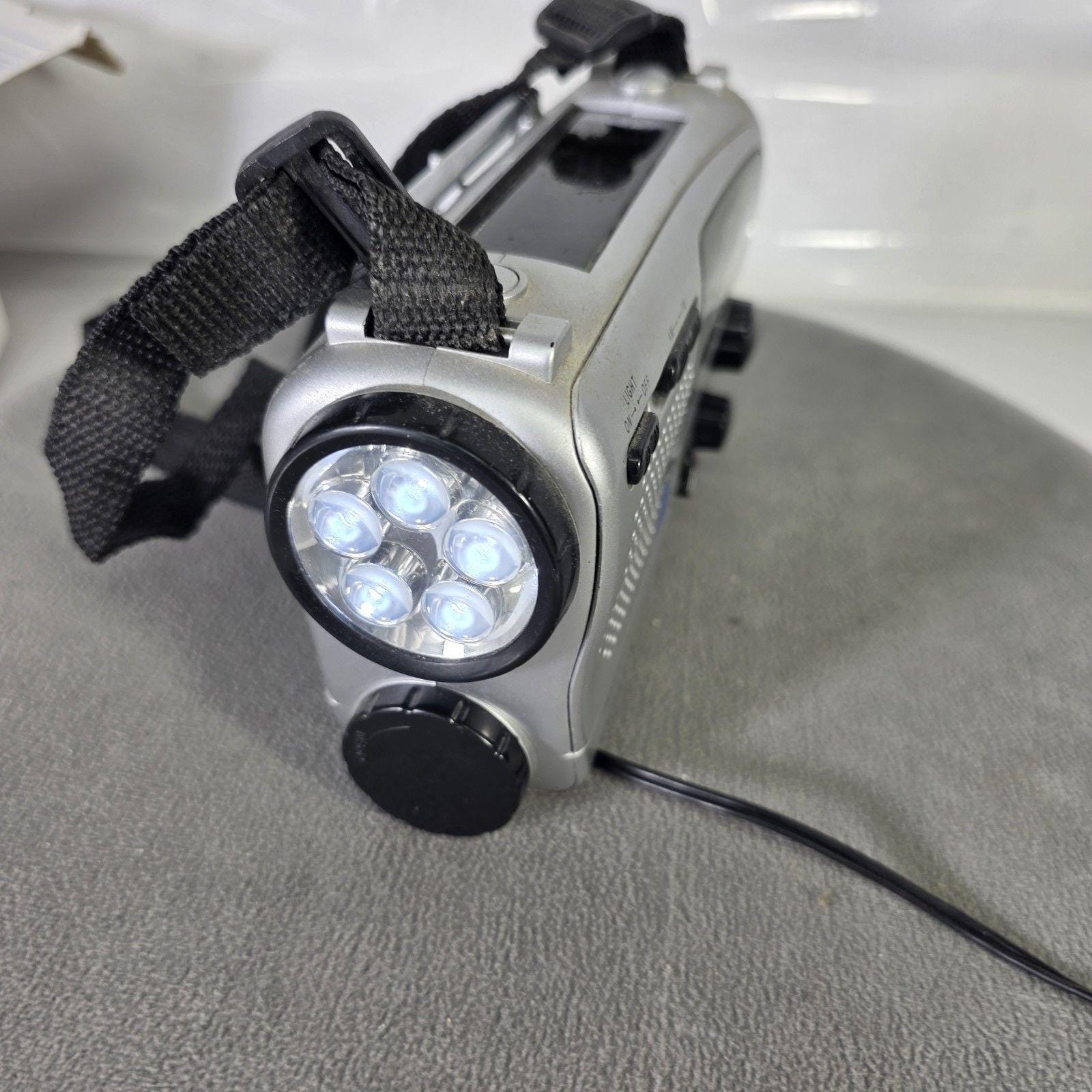 Excalibur Ez Crank Powered AM/FM Radio Flashlight Weather Channel,h690 ...