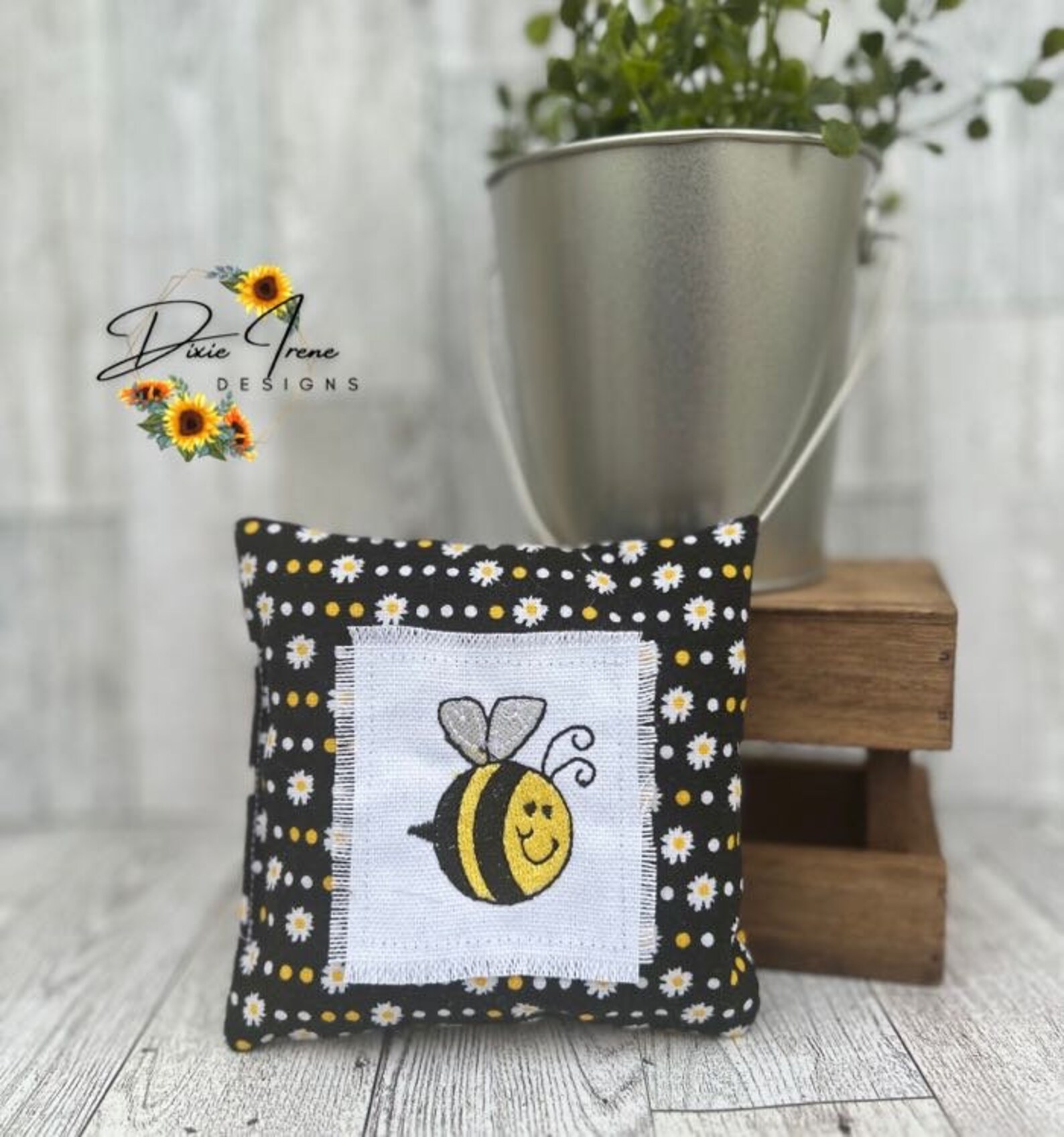 Bee Mini Pillows Bee Tiered Tray Cute Bee Bee Decor Bee - Etsy