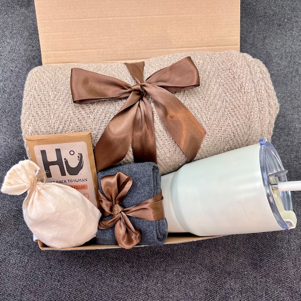 Large Blanket Gift Box - 60+ Gift Ideas for 2024