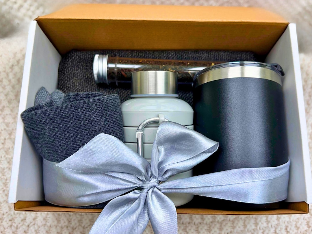 High Quality Travel Gift Basket for Him and for Her, Corporate Gift Box ...