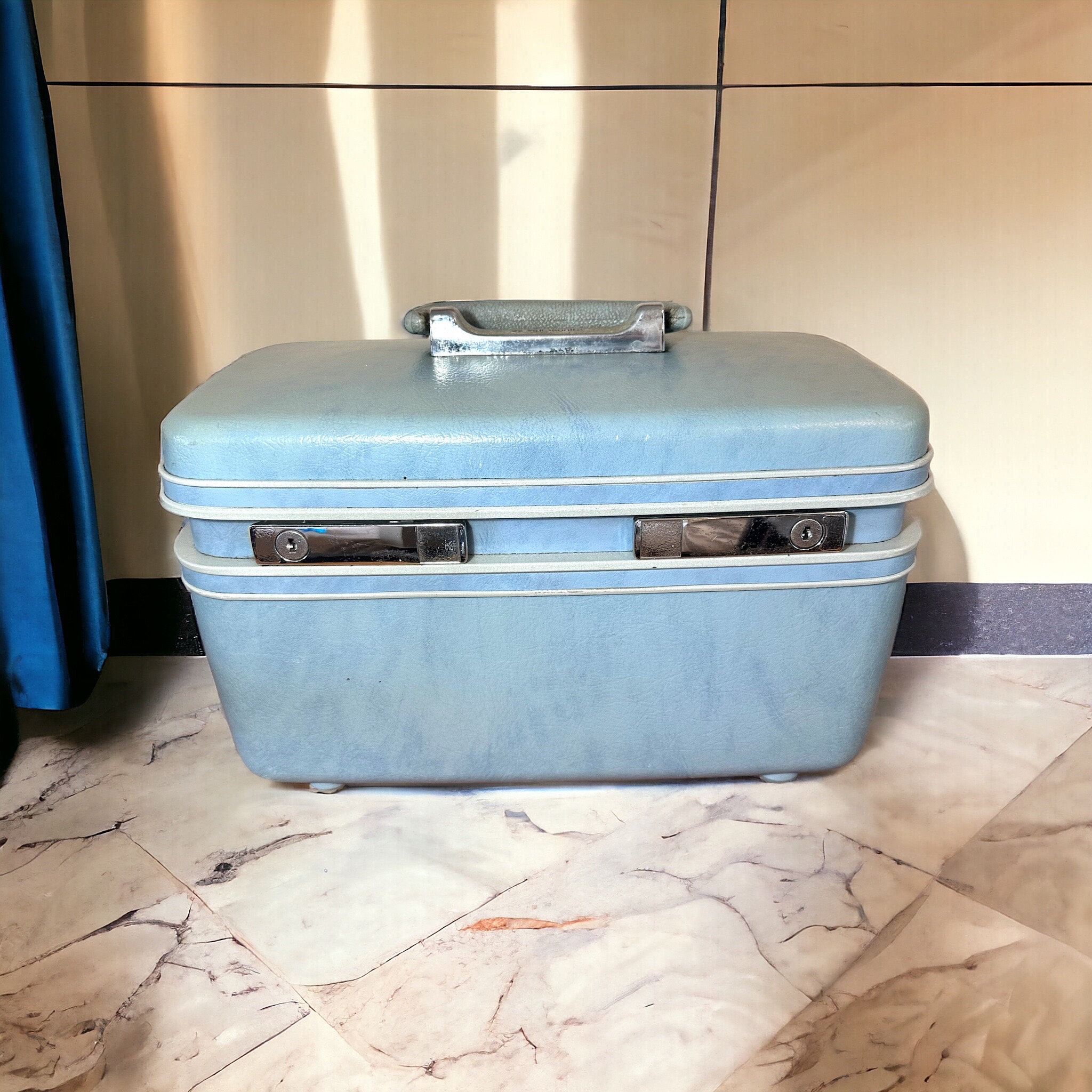 Vintage Baby Blue Samsonite Profile Train Case, Cosmetic Case, Travel ...