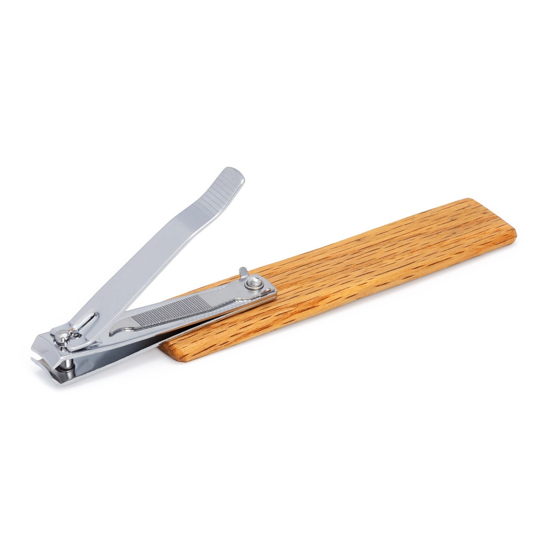 One-handed Fingernail Trimmers Mounted on Oak Wood | Great Personal ...