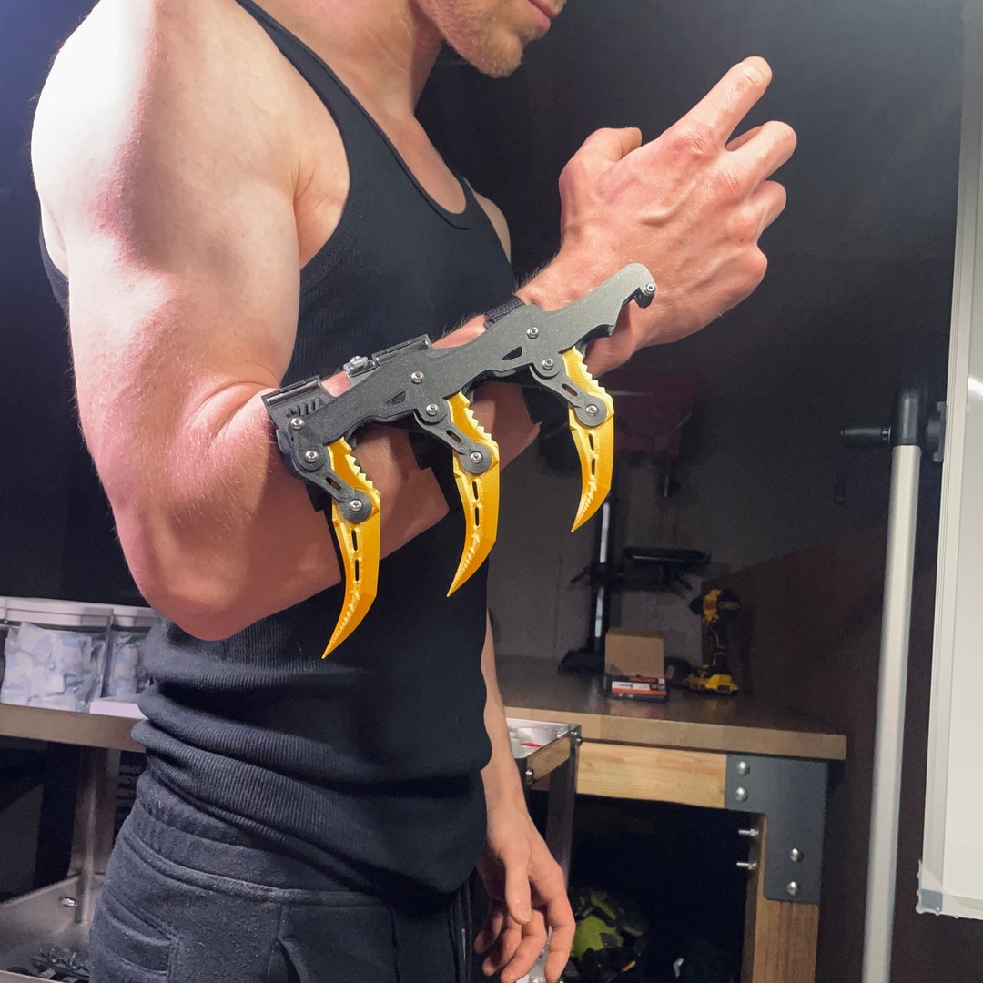 Retractable Batman Gauntlet Blades Cosplay Tactical Armor right Arm - Etsy