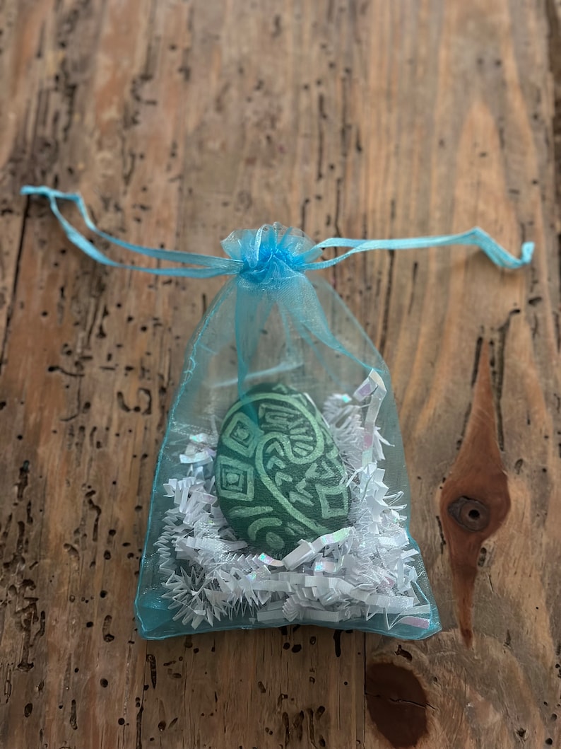 Moana Heart of Te Fiti Hand Painted Rock - Etsy