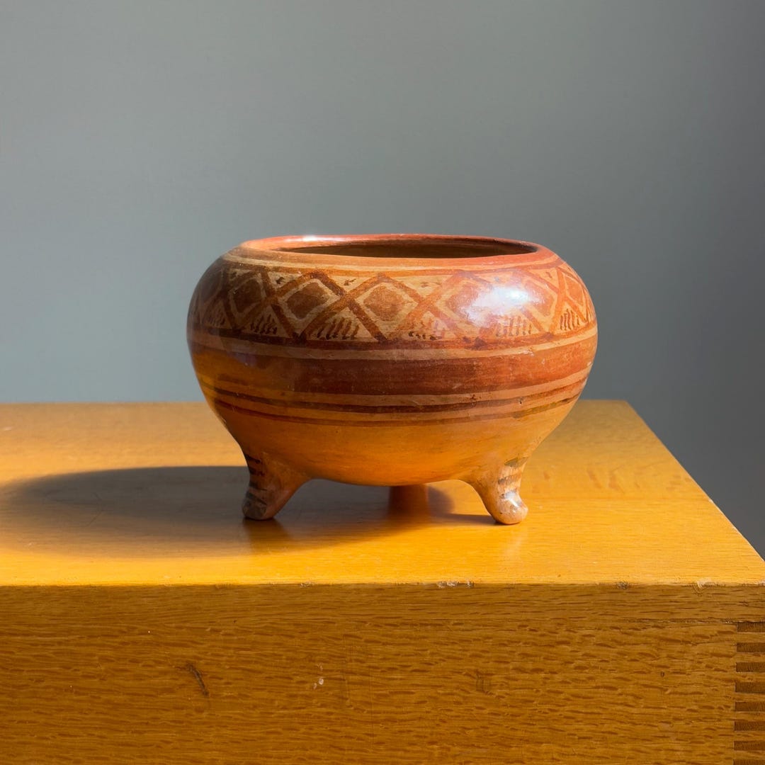 Pre Columbian Ceramic Monochromatic Artifact Tripod Footed Bowl - Etsy