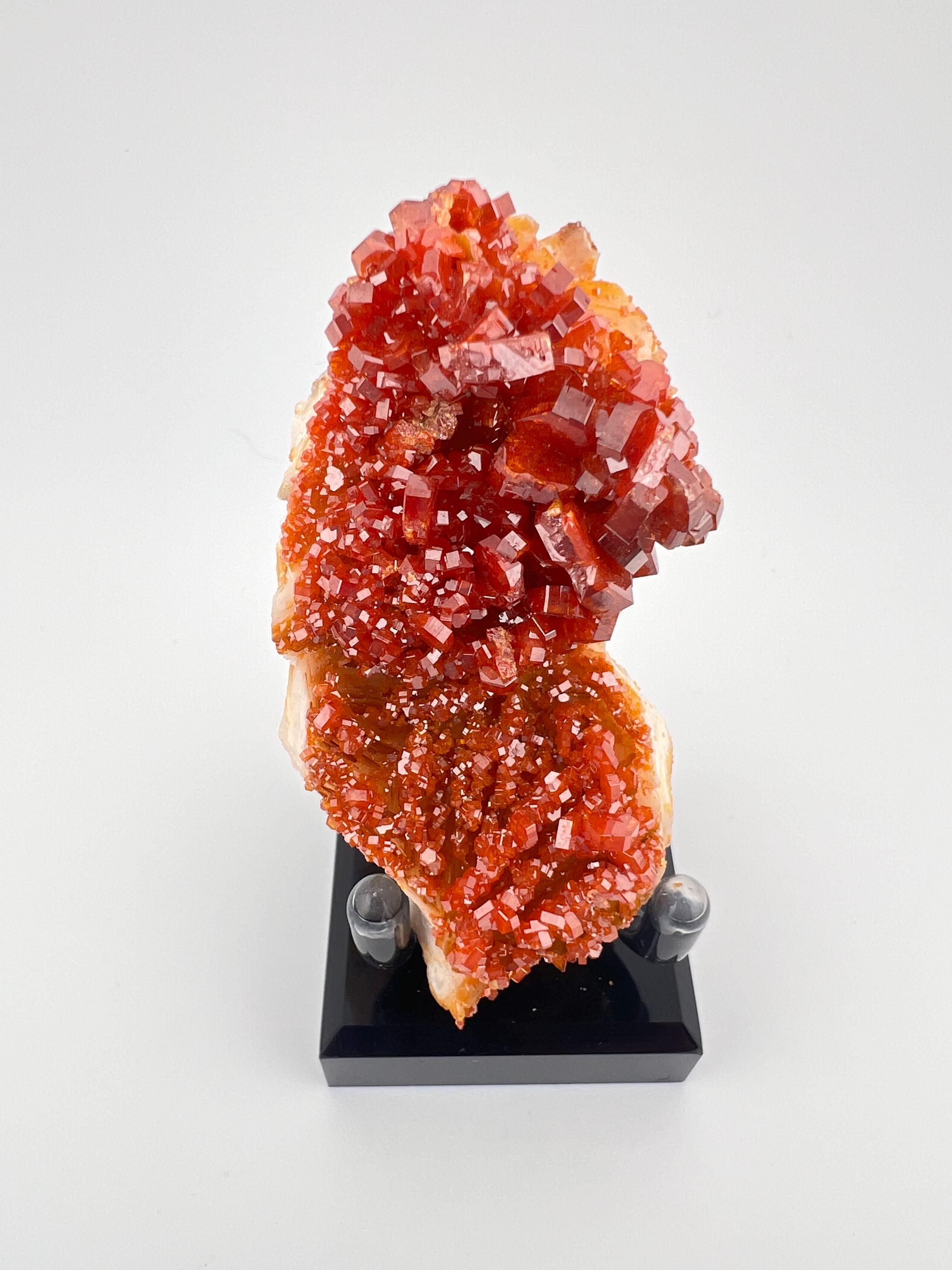 Vanadinite With Barite Specimen (midelt, Morocco) – 69g, Vibrant and ...