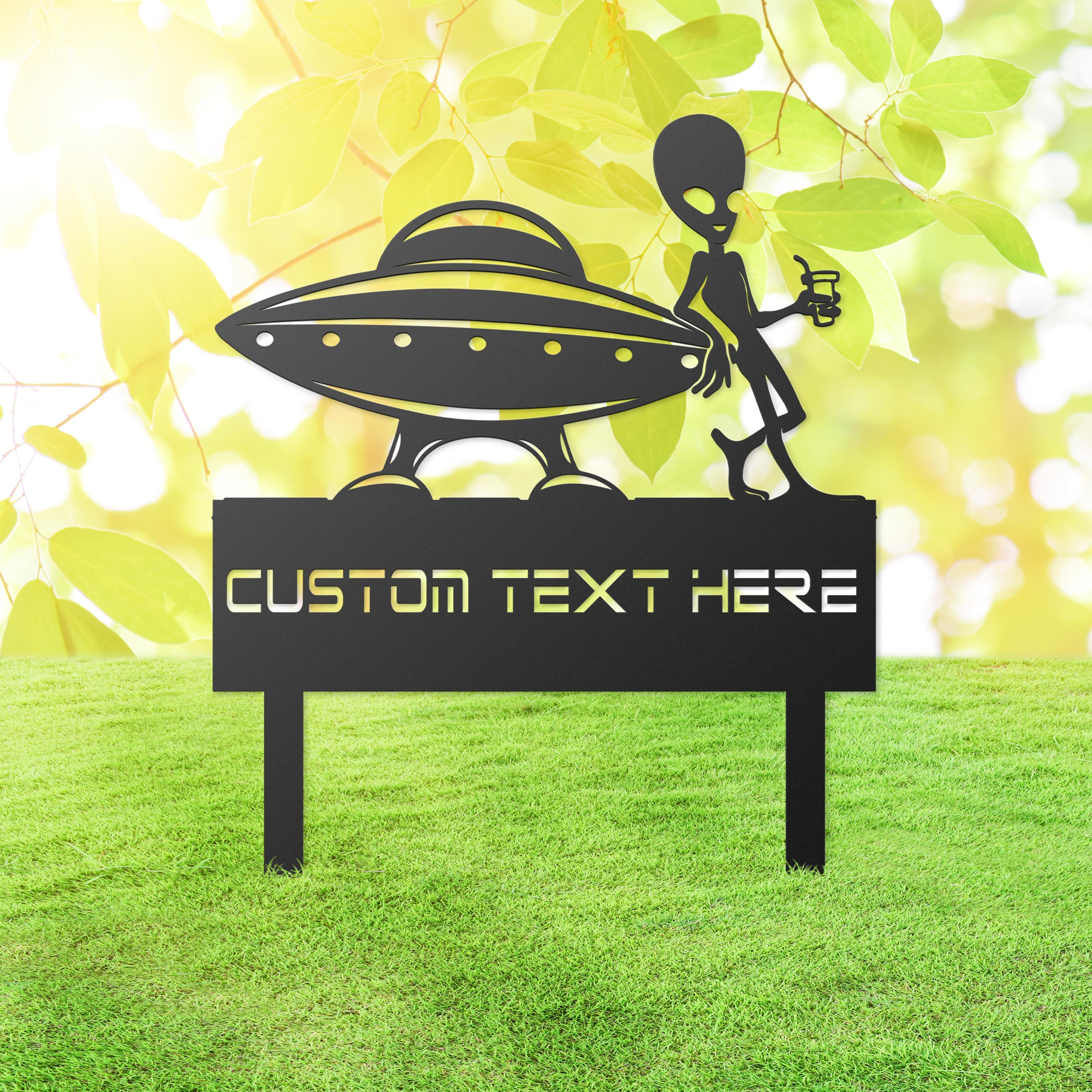 Alien & UFO Spaceship Yard Stake, Custom Metal Alien Garden Yard Art ...