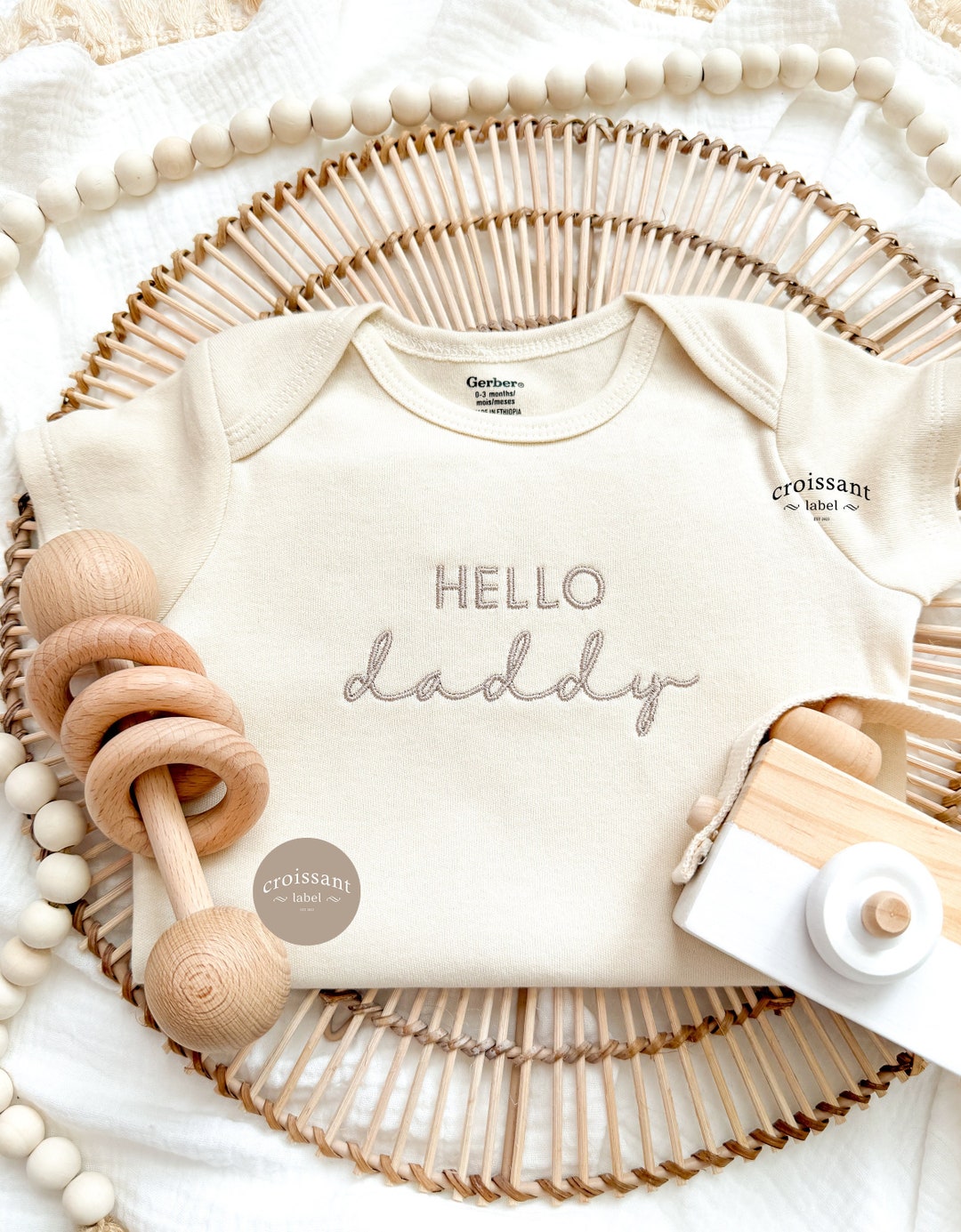Hi Daddy Pregnancy Announcement Onesies®, Hello Daddy Embroidered ...