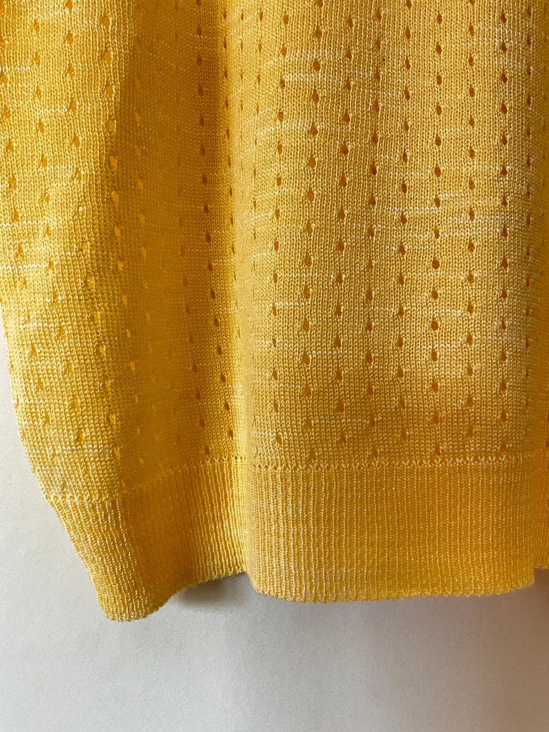 Vintage Pastel Yellow Top in Fine Openwork and Embroidered Knit Size 42 ...