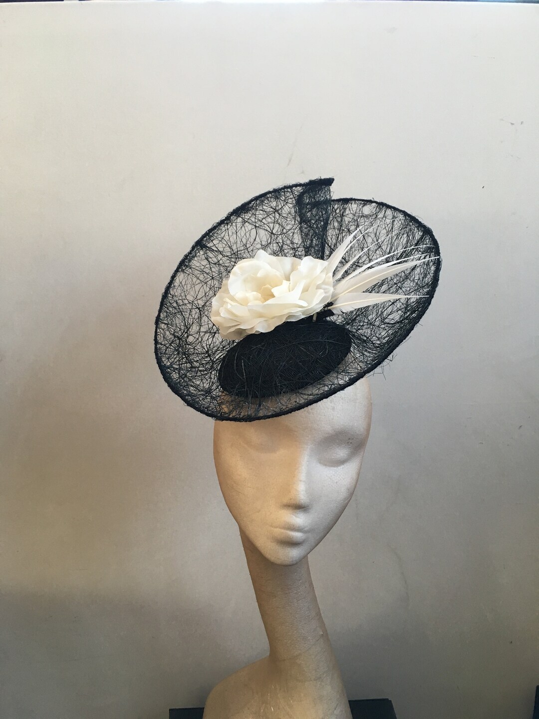 Zephyr Black Tangle Sinamay With White Rose and White Arrow Feathers - Etsy