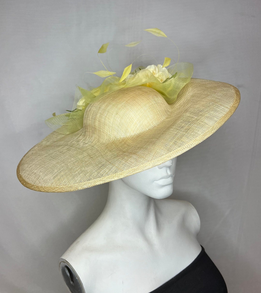 Large Primrose Yellow Wide Brimmed Hat With Shallow Crown, Yellow Roses ...
