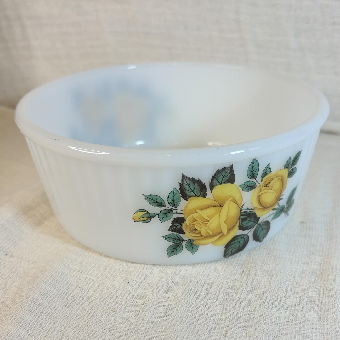 Vintage Pyrex Yellow Rose Milk Glass Bowl, 1970s, Made in England - Etsy