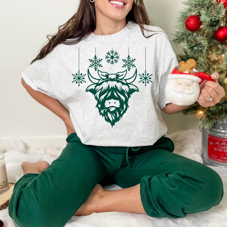 Vintage Christmas Cow SVG: Western Snowflakes PNG | Digital Download - Etsy