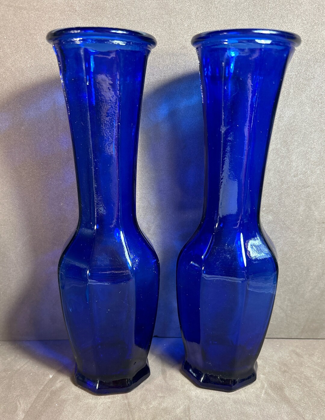Vintage Cobalt Blue Vase Hand Blown Set of 2 Beautiful Color Flower Bud ... Vintage Cobalt Blue Vase Hand Blown Set of 2 Beautiful Color Flower Bud ...