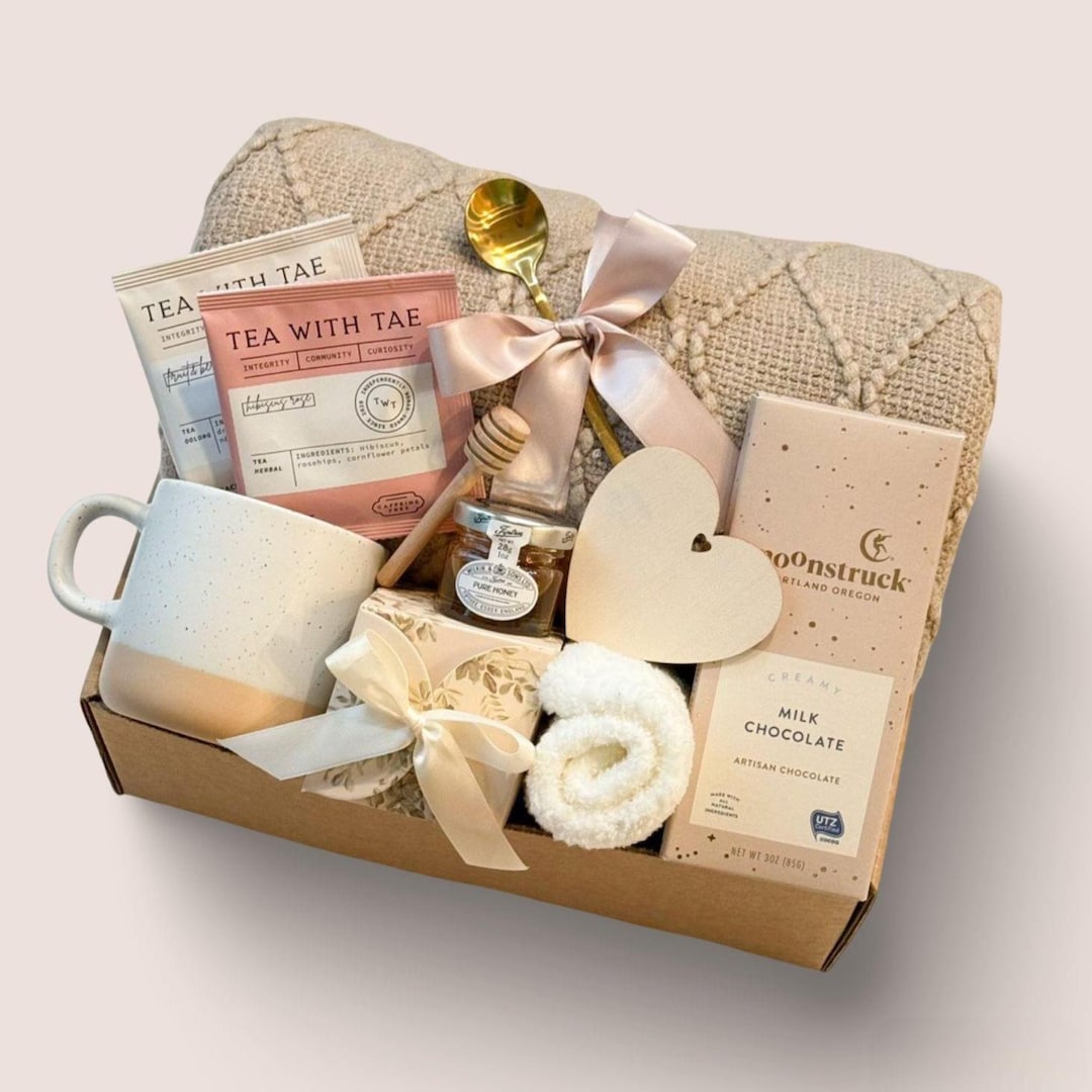 Personalized Birthday Gift Box for Her, Unique Gift Box Idea for Women ...