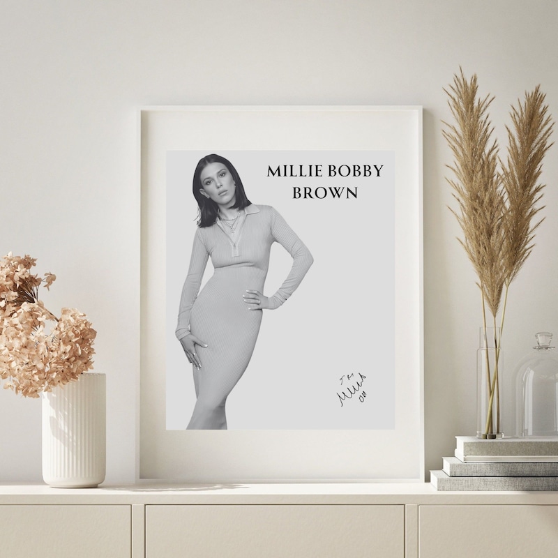 Millie Bobby Brown Autograph - Etsy