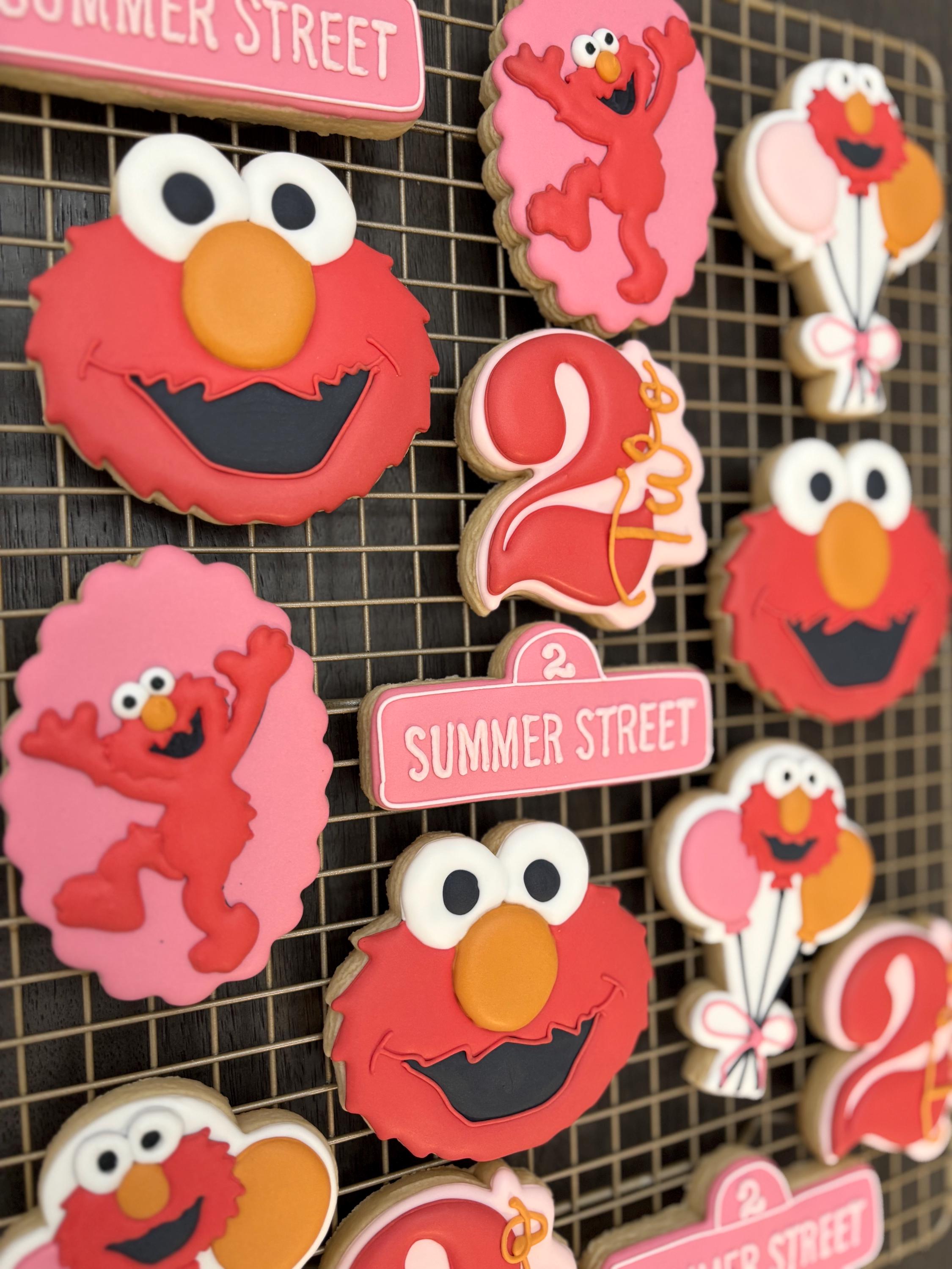 One Dozen Custom Elmo Sugar Cookies - Etsy