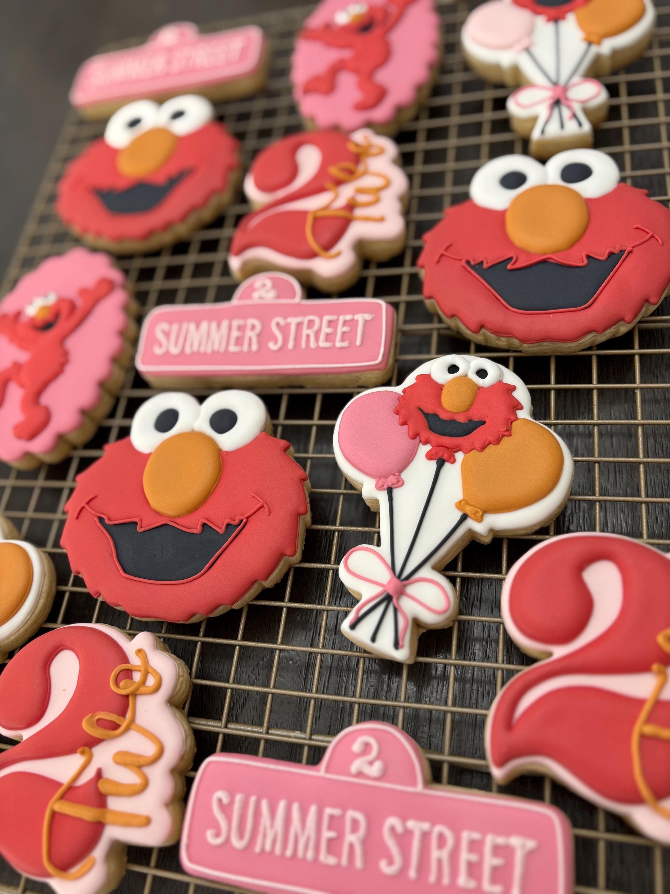 One Dozen Custom Elmo Sugar Cookies - Etsy