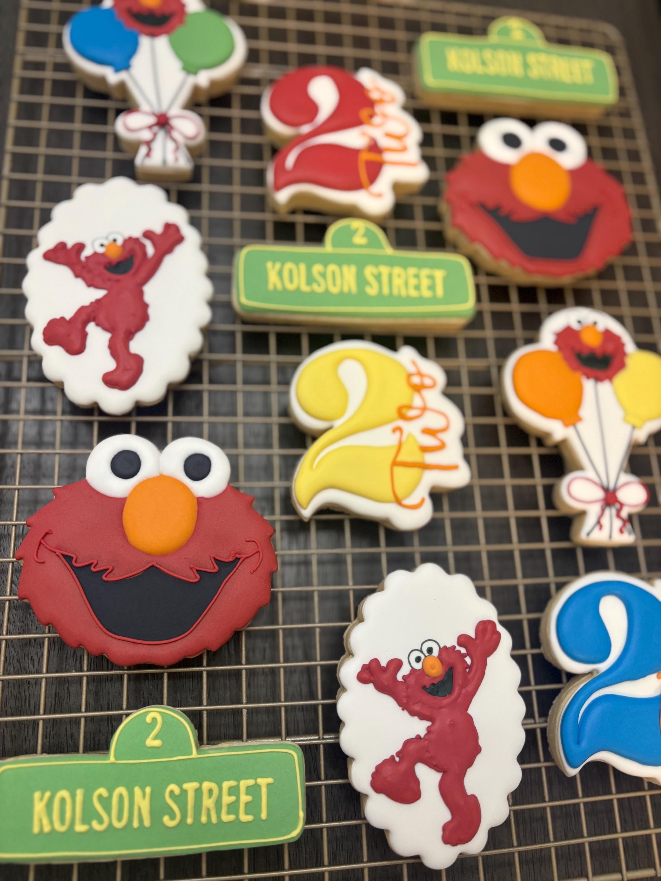One Dozen Custom Elmo Sugar Cookies - Etsy