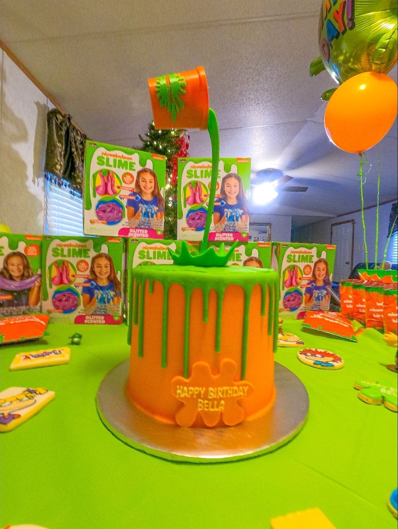 Magic Floating Spilling Nickelodeon Slime Bucket | Vintage 90s Blimp ...