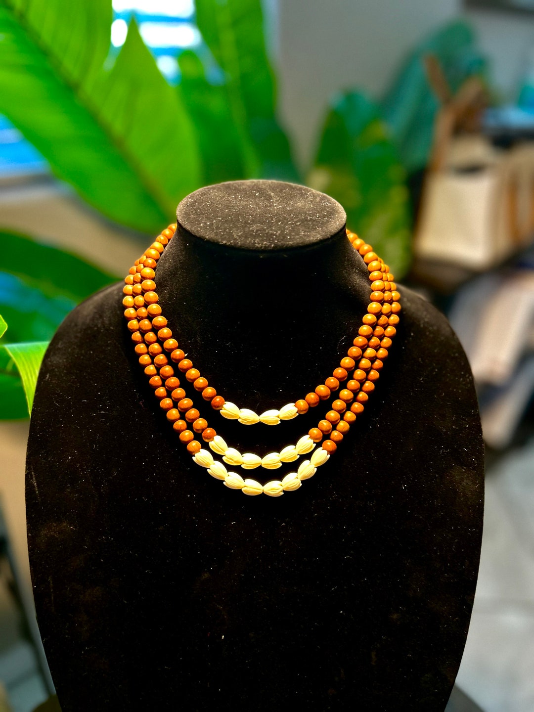 Iliahi and Pikake 3-strand Choker - Etsy