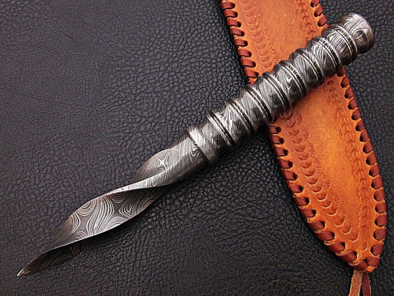 Handmade Cyclone Tri-edge Dagger Twisted Blade Damascus - Etsy