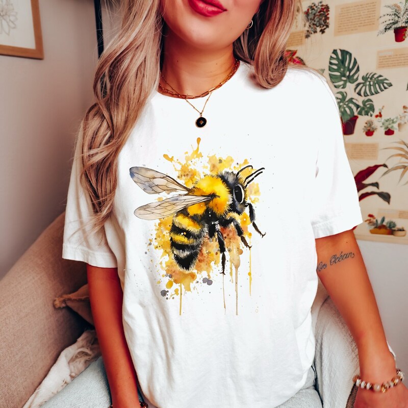 Bee T Shirt - Etsy
