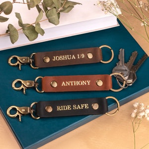 Personalized Leather Keychain Gift for Men, Custom Leather Key Fob ...