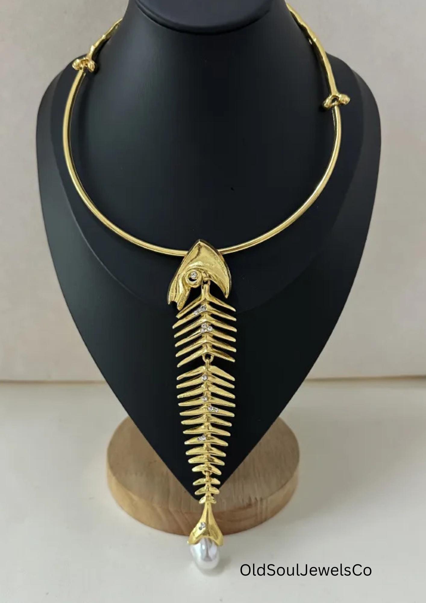 Novelty Design Alloy Big Fish Bone Pendant Choker Necklace for Women ...