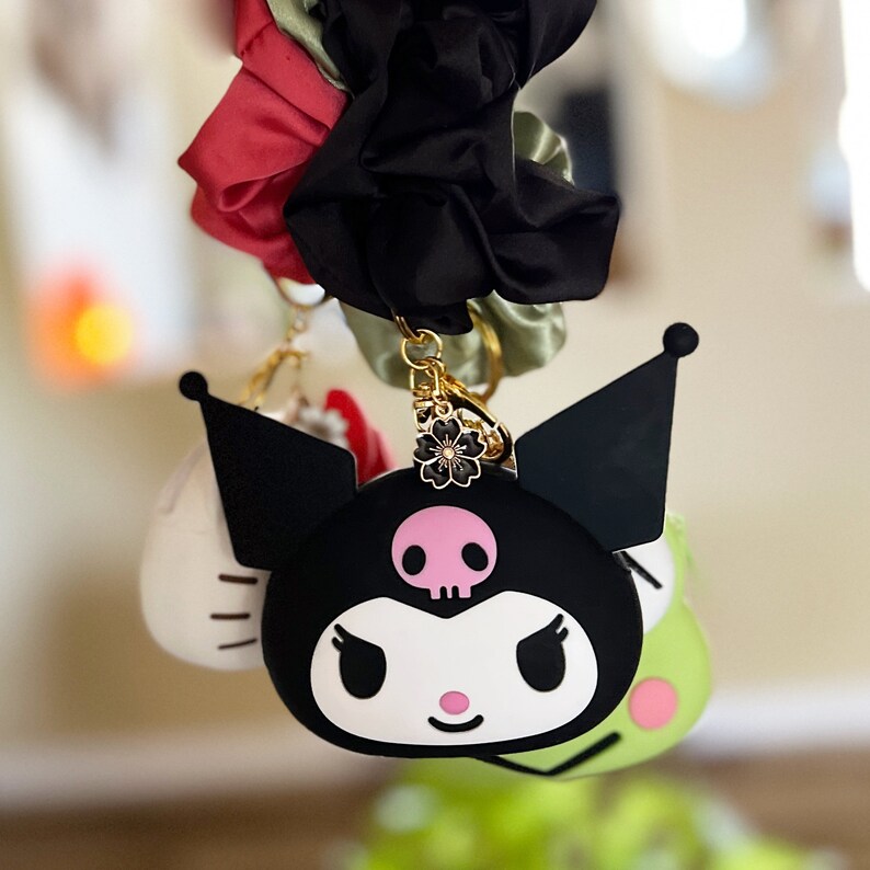 Cute Sanrio Kuromi Coin Purse Gold Keychain With Scrunchy & Sakura ...