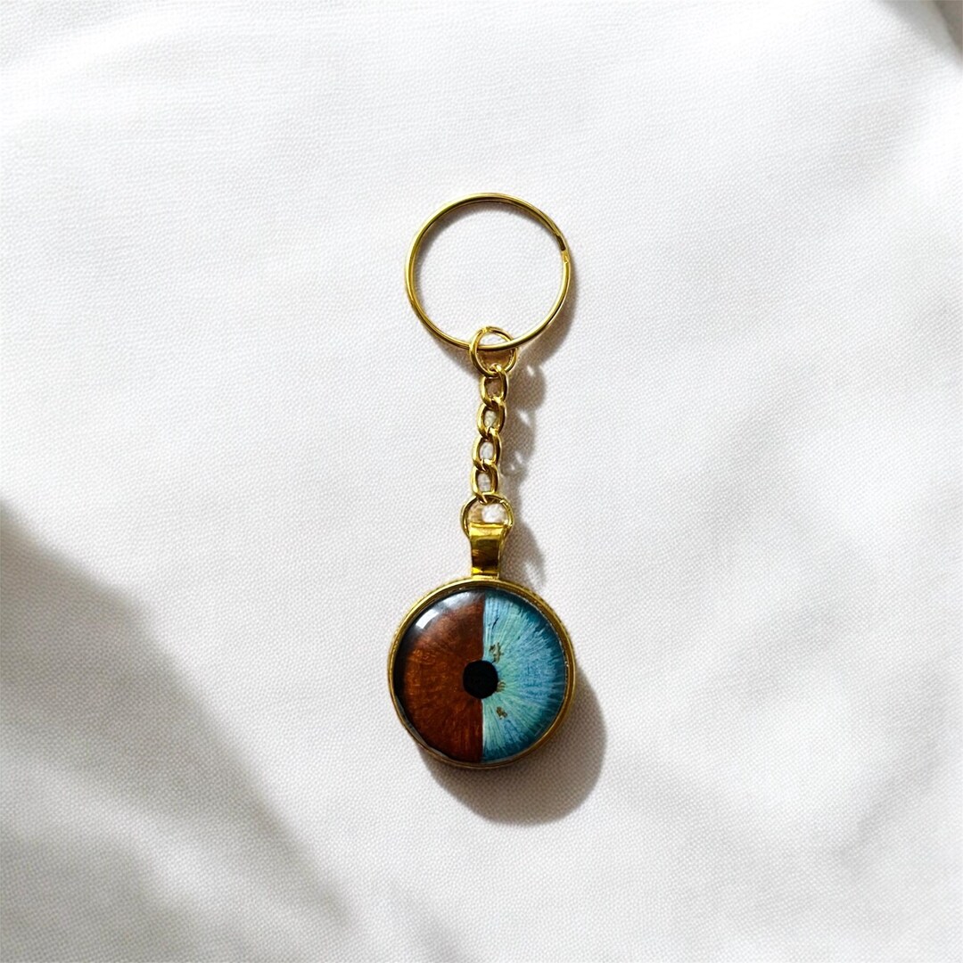 IRIS KEYCHAIN Based on Your Photo, Custom Keychain, Custom Iris ...