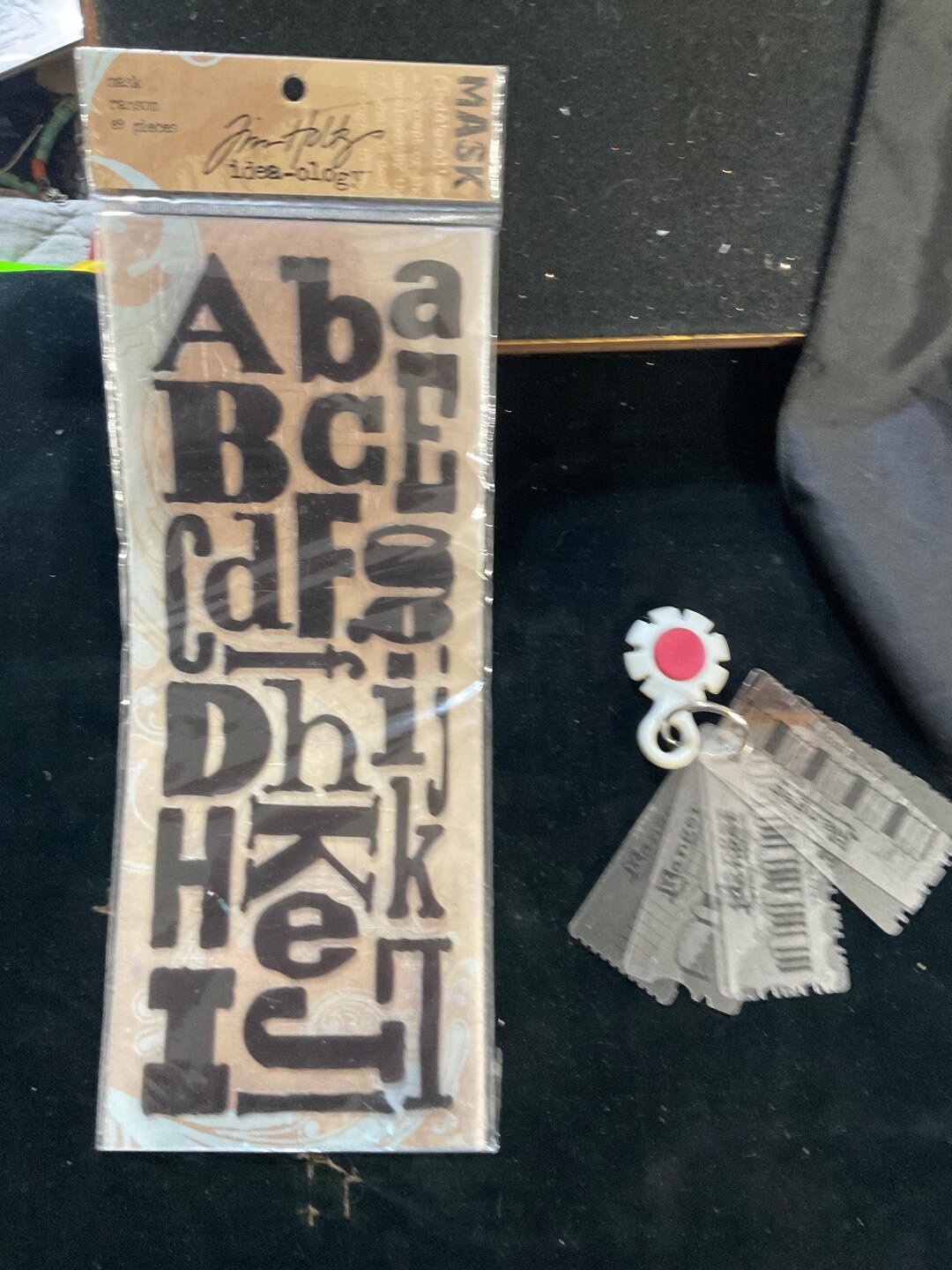 Tim Holtz Idea-ology Mask TH92750. 89 Pieces and 1 Set Texture Tools ...