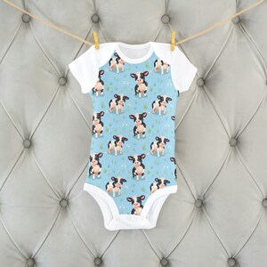 Seamless Pattern File, Cute Cartoon Black and White Baby Cow, Calf Farm ...