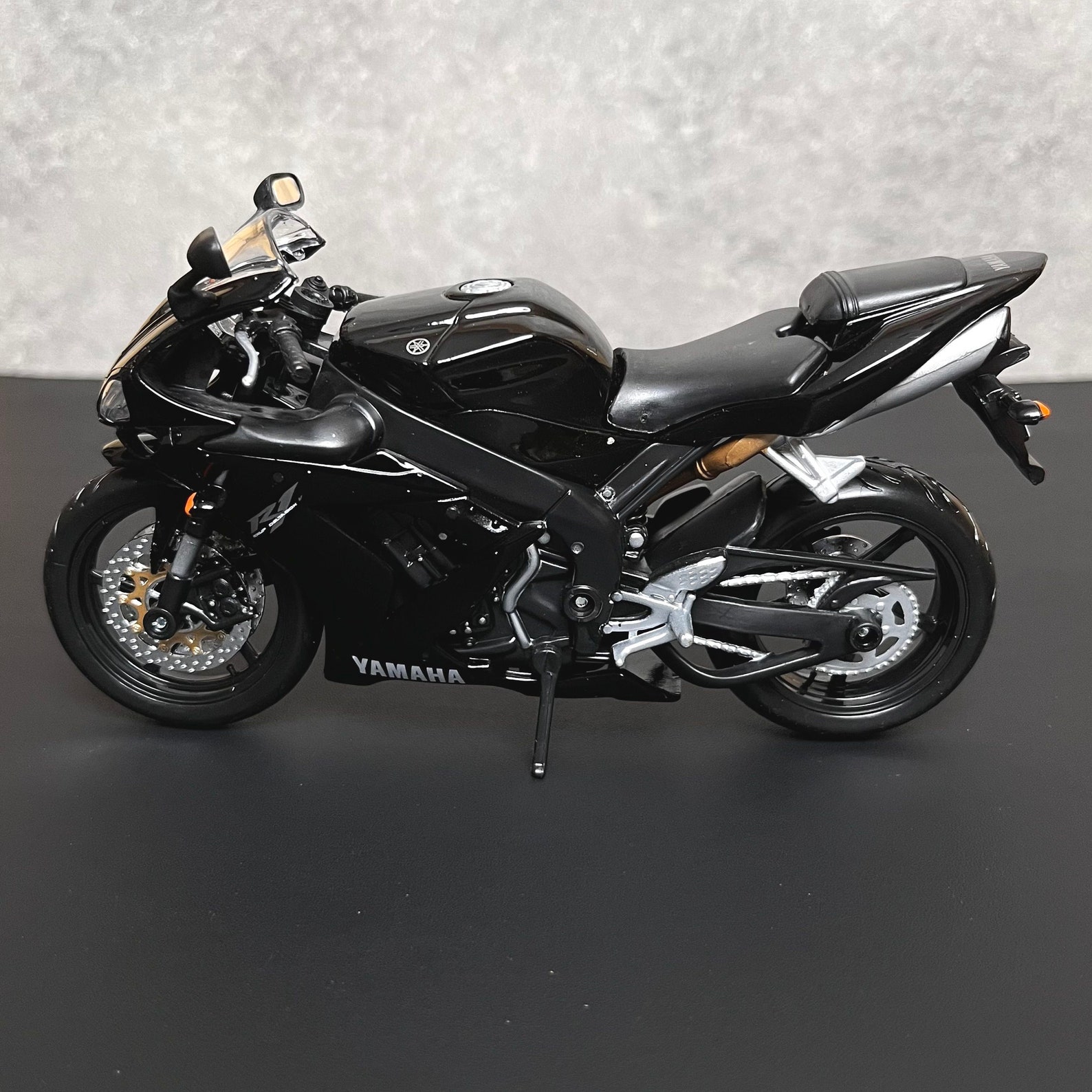 Yamaha YZF-R1 1:12 Diecast Model Bikes Autos Motos Motorcycle ...