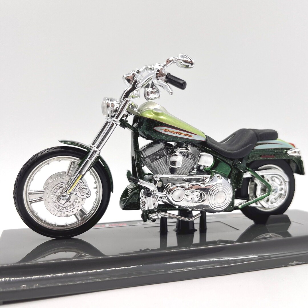 2004 Harley Davidson FXSTDSE CVO 1:18 Diecast Model Bikes Autos Motos ...